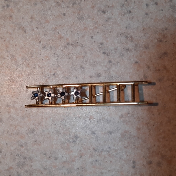 Jewelry | Mary Kay Pin | Poshmark